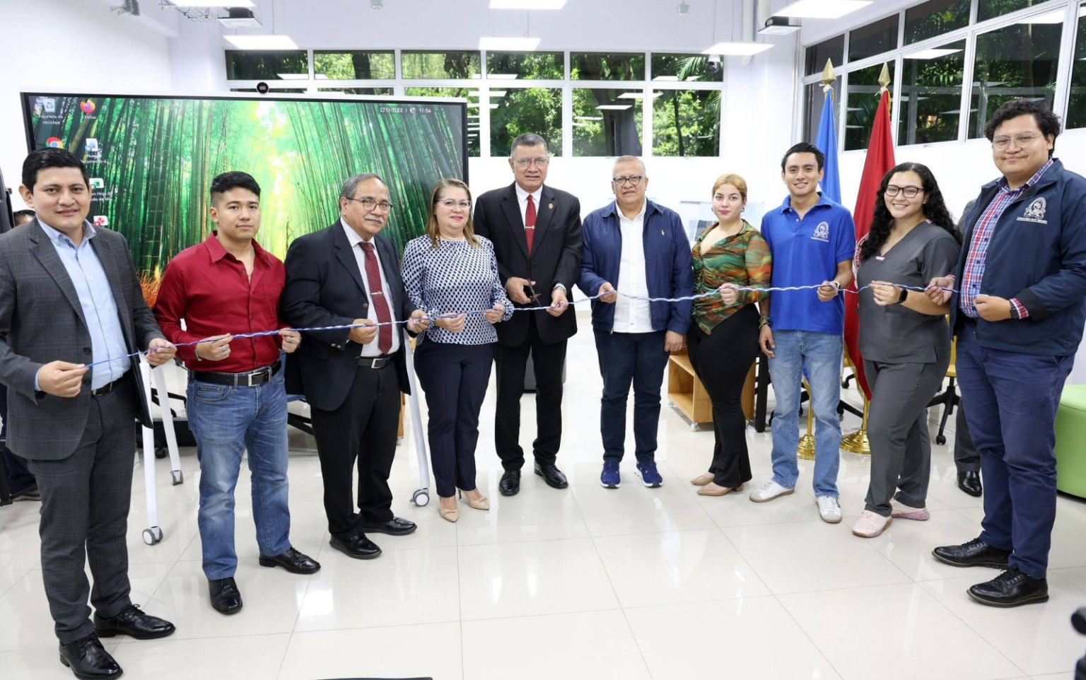UES inaugura proyectos en Facultad de Medicina con inversión superior a ...
